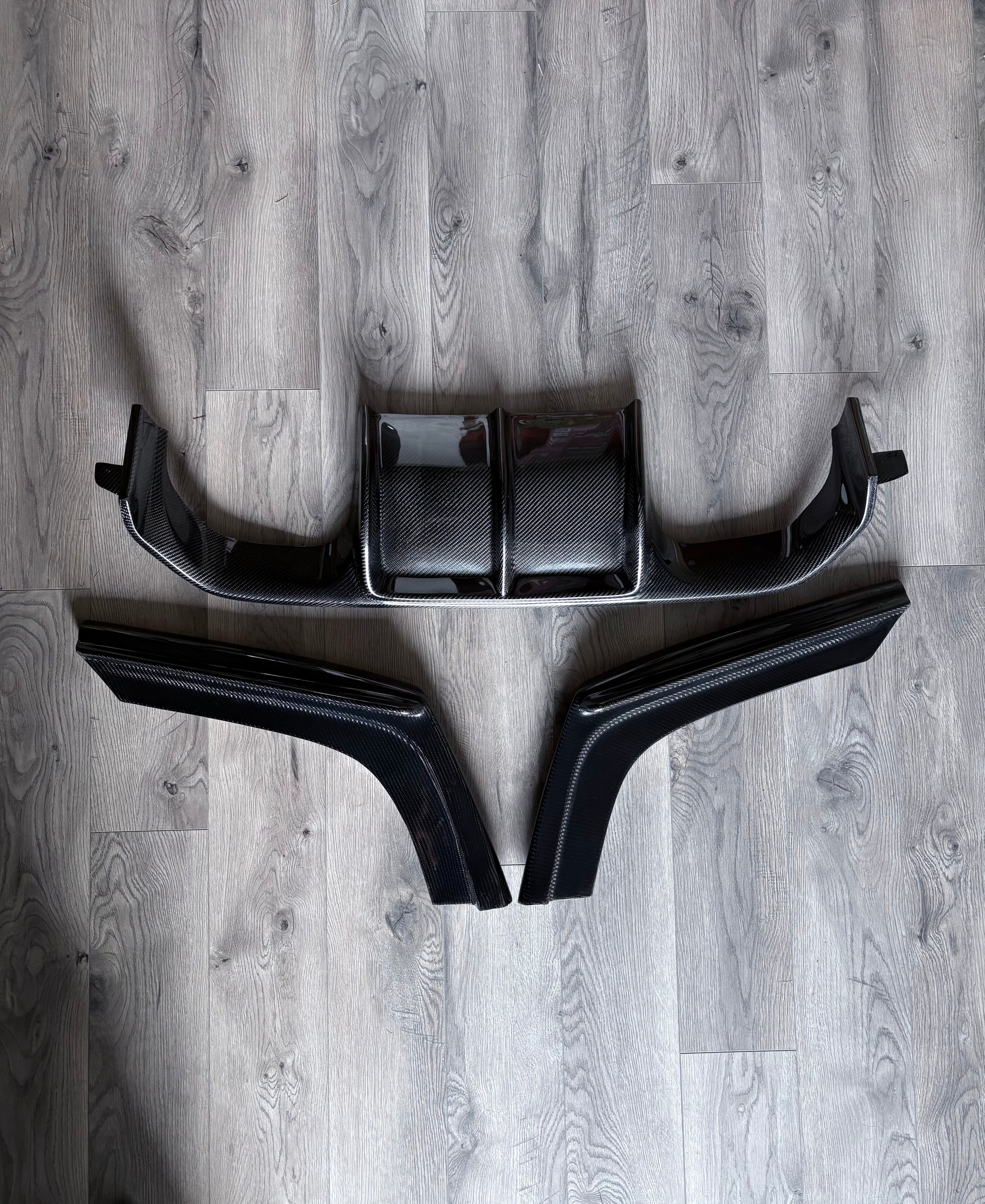 BMW F8X M3/M4 V Style Carbon Fiber Diffuser – KAHLWERKS